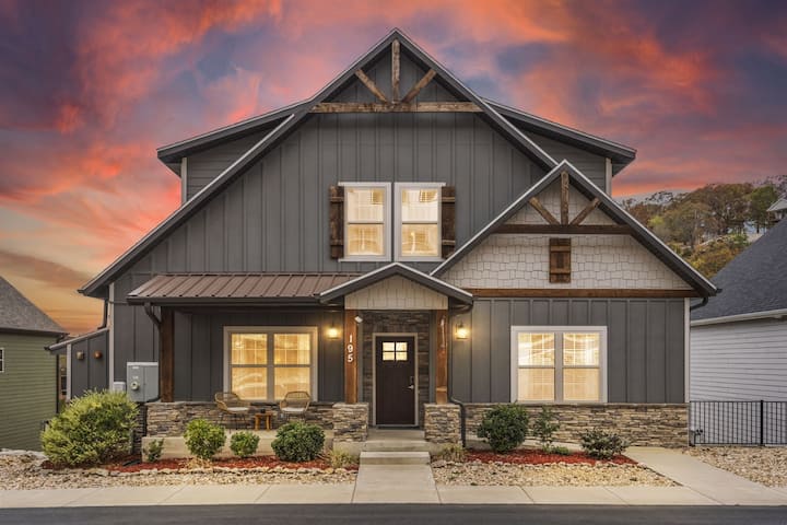 Lakeviews, Community Pools, Hottub, Pet Friendly! - Branson, MO