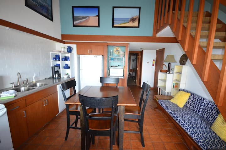 Waterfront Condo At The Homestead In Glen Arbor. - Glen Arbor, MI