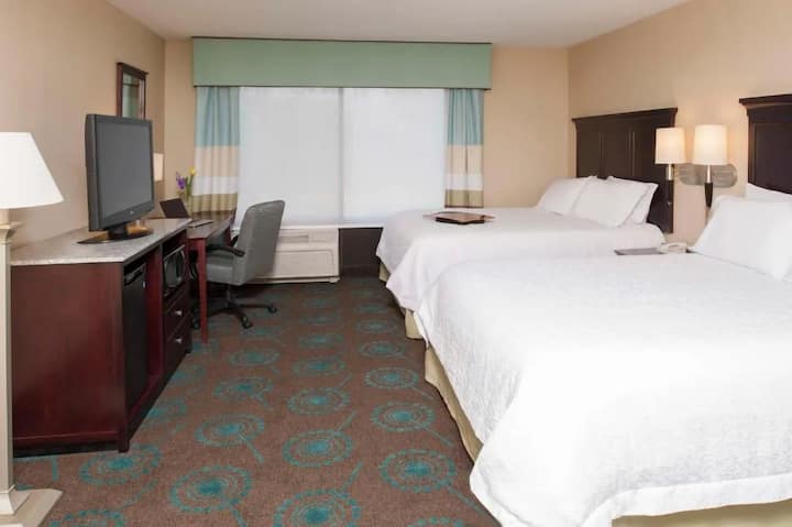 Affordable Stay! Two Spacious Rooms W/ Kitchen - South Bend, IN