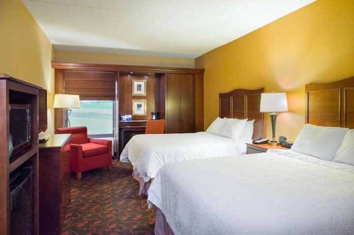 Budget-friendly Room Perfect For Family Getaways - Carlisle, PA