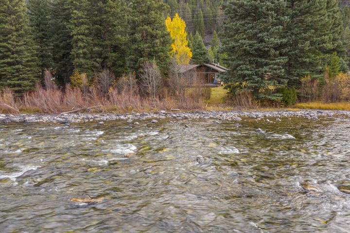 Stay Montana | New! Canyon Riverfront Getaway - Big Sky, MT