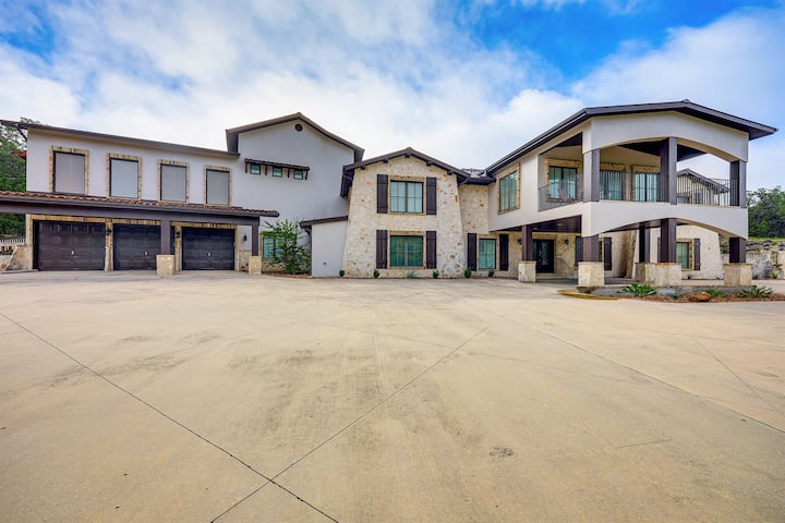Luxury 6.5 Acre Mansion | Heated Pool, Hot Tub, Ga - San Antonio