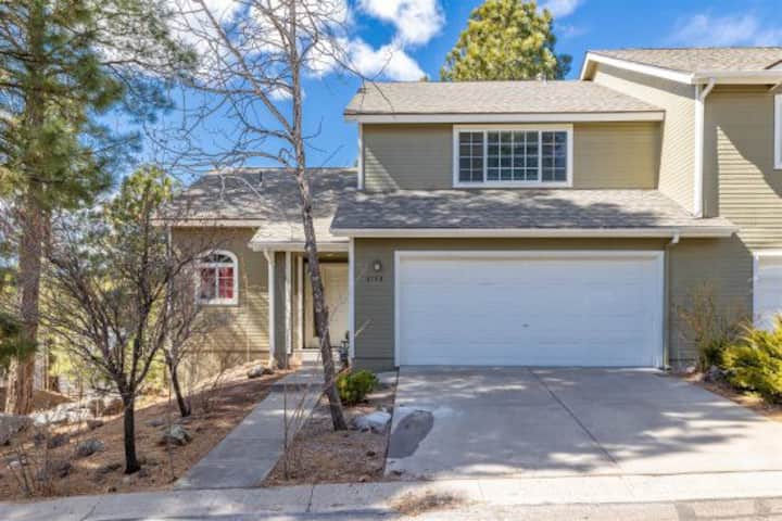 Mountain Jewel | Modern Townhome | Near Downtown - Flagstaff, AZ