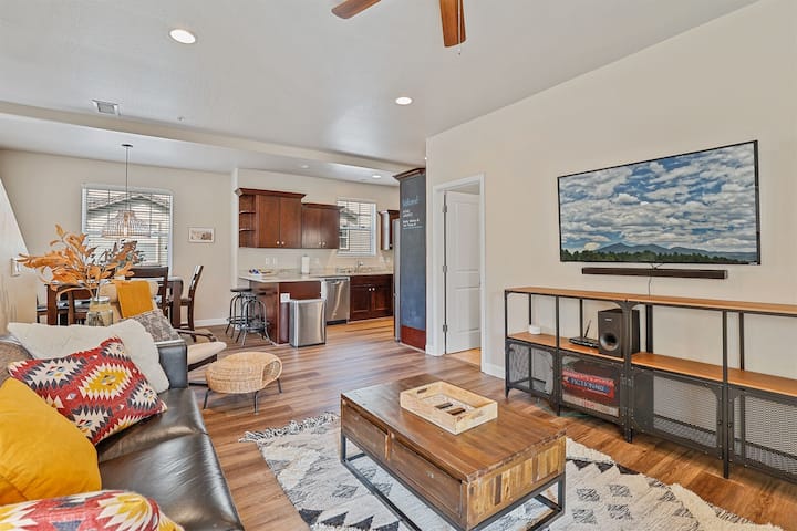 Moonlight Ridge | Near Downtown | Amenities Galore - Flagstaff, AZ