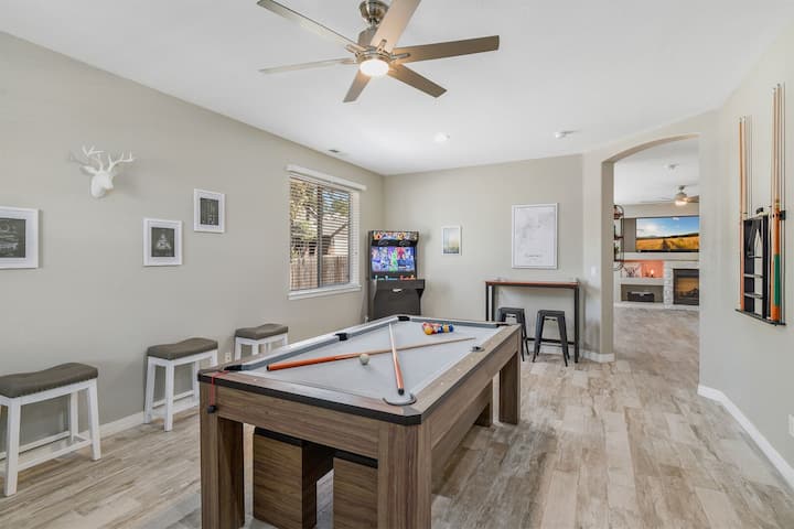 Take Me To The Mountains | Game Room | Fire Pit - Flagstaff, AZ