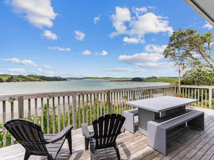 Harbour Escape - Paparoa Holiday Home - Paparoa
