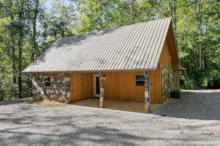 Cabin On A Hill - Cosby, TN