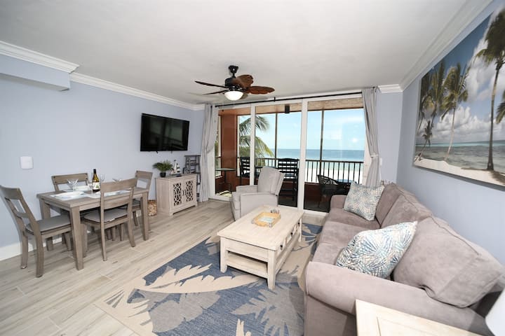 Casa Playa #301 Beach Front "Palm Breeze" - Fort Myers Beach, FL