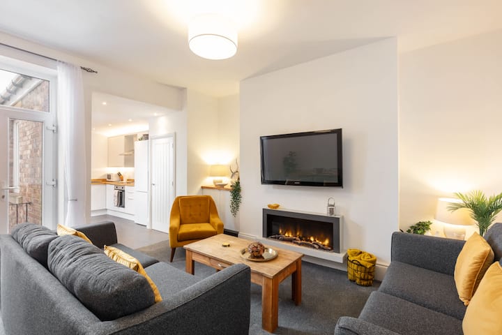 Host & Stay | North View - South Shields