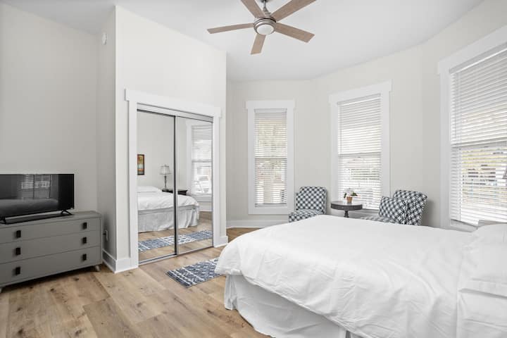 Indy Stay | Clean, Chic + Central - Garfield Park Indianapolis