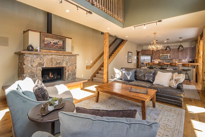 Essentia 145a-hot Tub! Fireplace! Walk To Shuttle! - Big Sky, MT