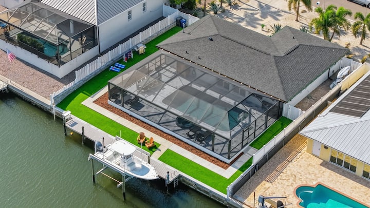Canal Front, Pool, Dock & More! - Anna Maria Island, FL