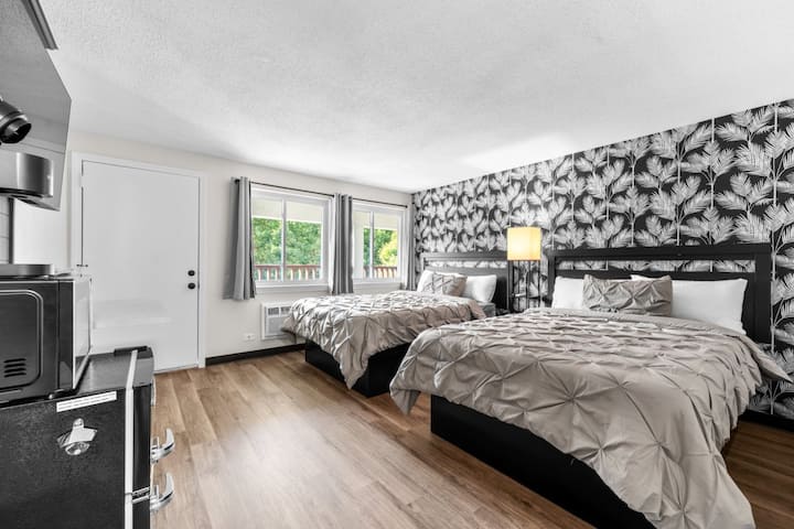 Luxury Double Bed - Near Beaches, Modern Updates - Marshfield, MA