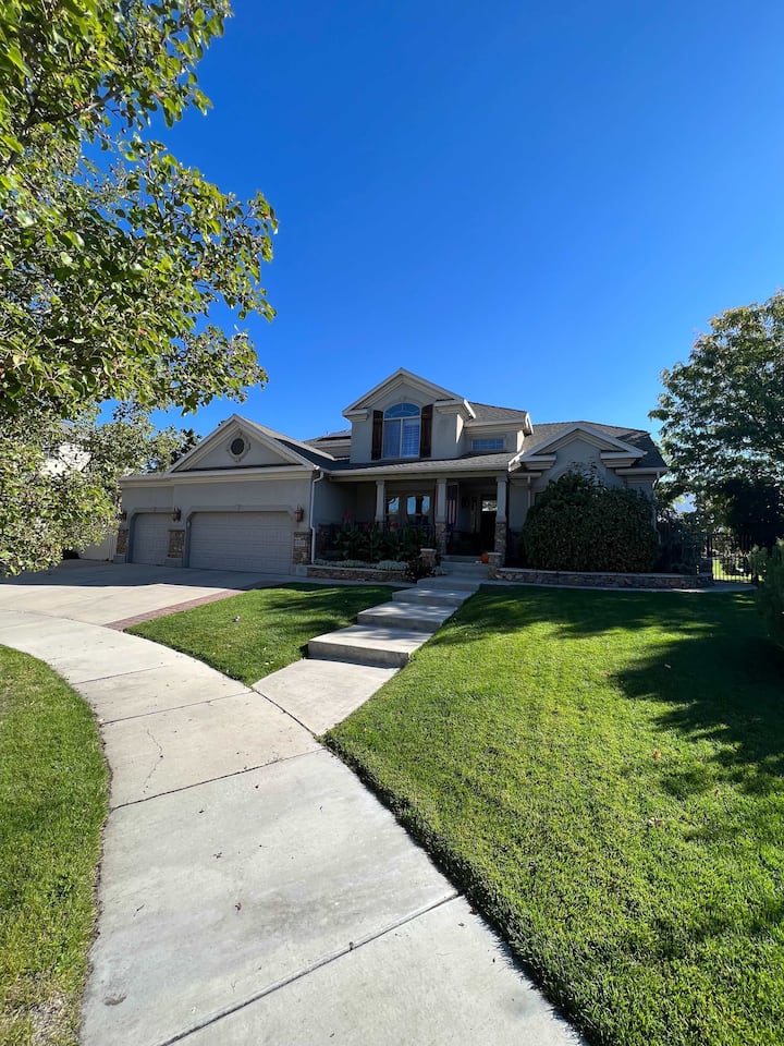 Gather & Stay : A Home Designed For Togetherness! - Provo, UT