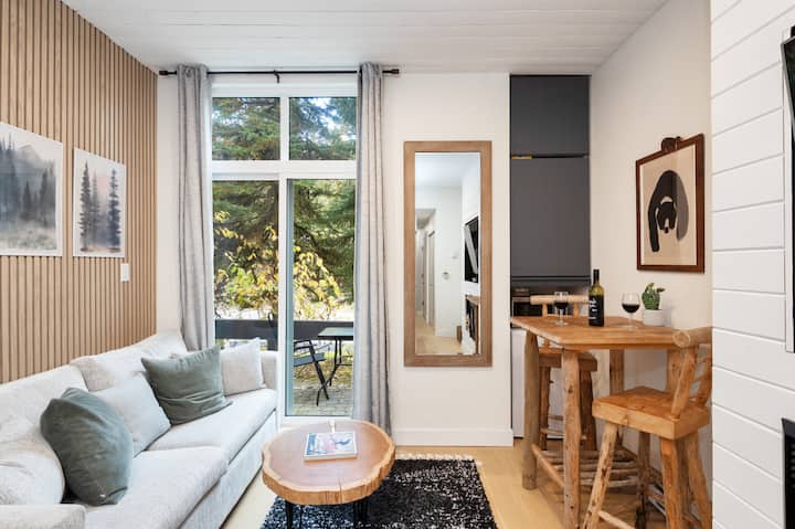 Cozy Cabin Vibes At Glacier Lodge - Whistler Blackcomb