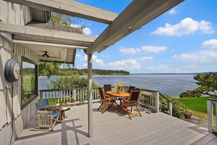 Murden Cove Waterfront Retreat: 3br Oasis & Kayaks - Bainbridge Island, WA