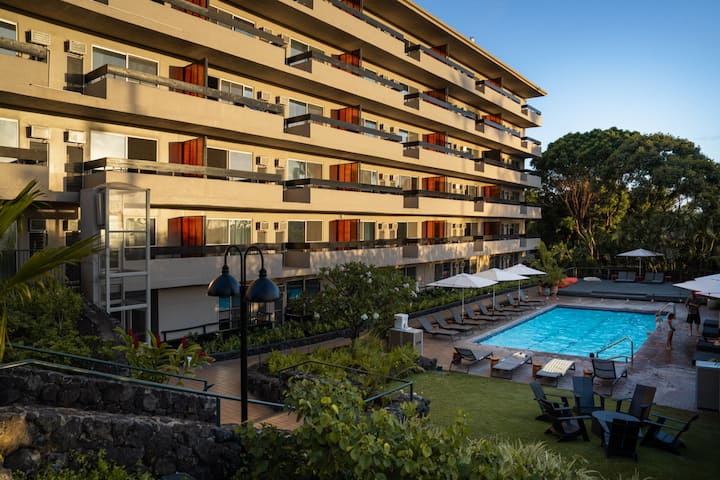 Pool View Two Doubles At Pacific 19 Kona - Kailua-Kona, HI