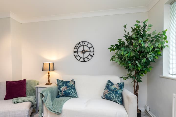 Cosy Ground Floor Maisonette - イギリス ホーシャム