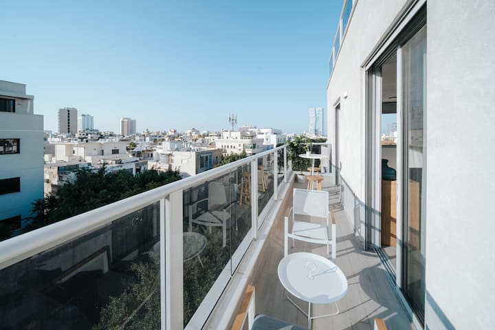 J.l. Gordon Residence (With Mamad) - Tel-Aviv