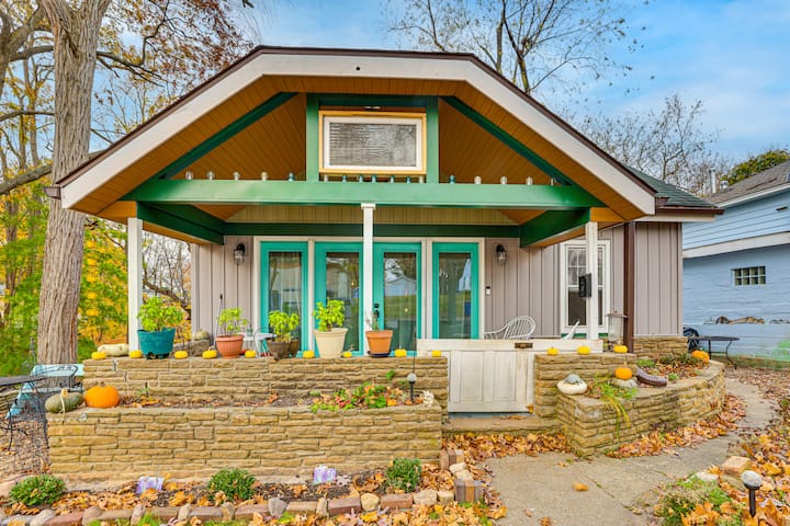 Walk To Downtown: Eclectic Wisconsin Dells Home - Wisconsin Dells, WI