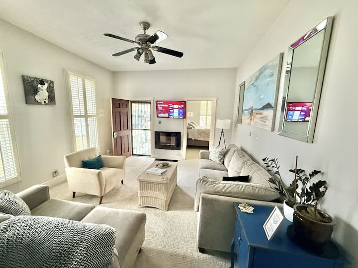 Downtown House W/king Bed-parking-bars-restaurants - 印第安納波利斯