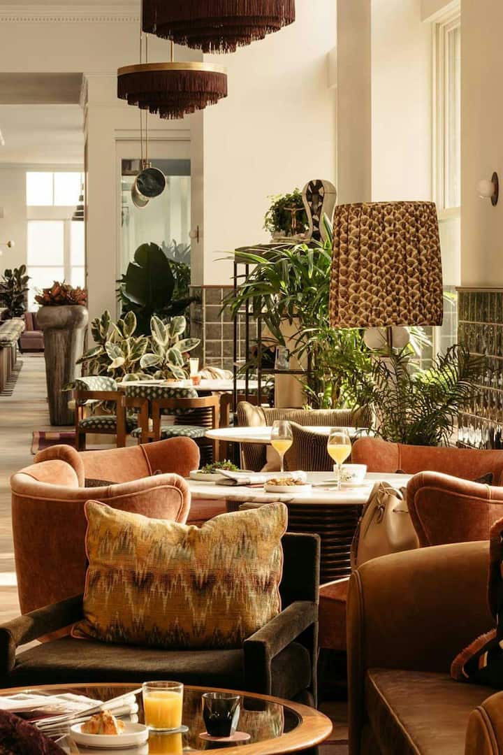 Eats By Celeb Chef Stephanie Izard - Los Angeles, CA