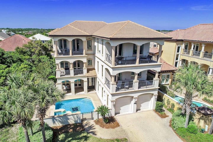 Huge Private Beach & Pool/hot Tub| Chateau Lumiere - Miramar Beach, FL