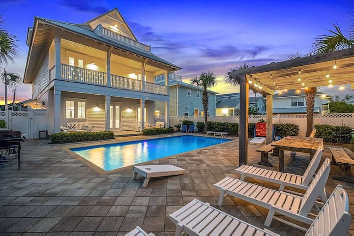 Pool, Beach Views, Balconies | Kiddoboo Cottage - Destin, FL