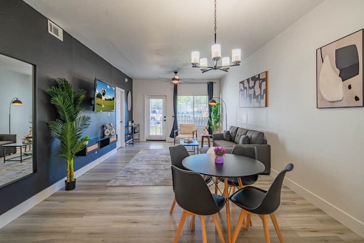 Near Tpc | Pool, Hot Tub, Pickleball, Parking, W/d - Scottsdale, AZ