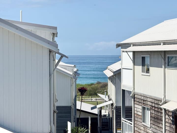 Villa Oceania At Caves Beach Villas - Caves Beach