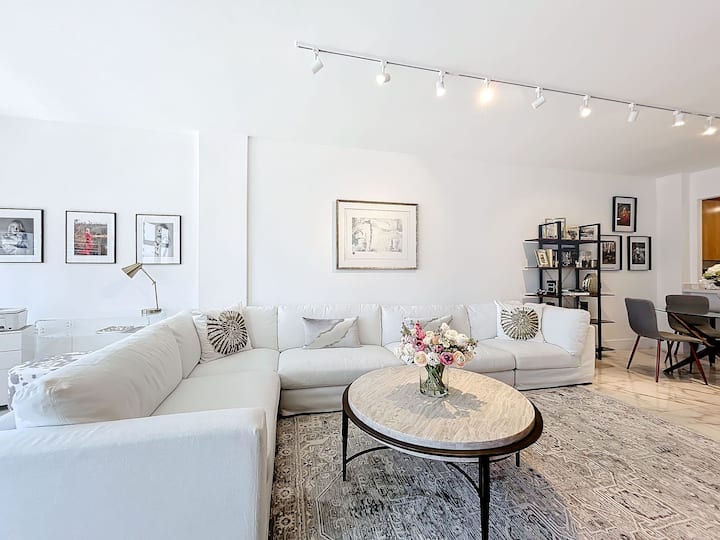 Hollandale Beach Penthouse By The Ocean - Hollywood, FL