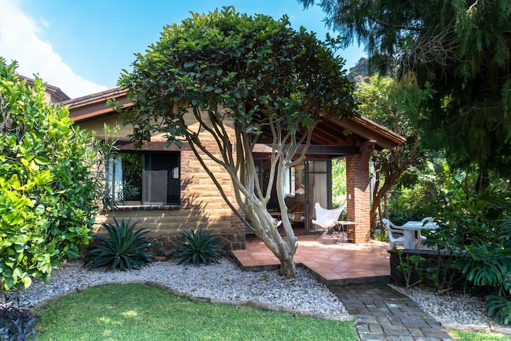 Scenic Cabin Retreat In Breathtaking Tepoztlán - Tepoztlán