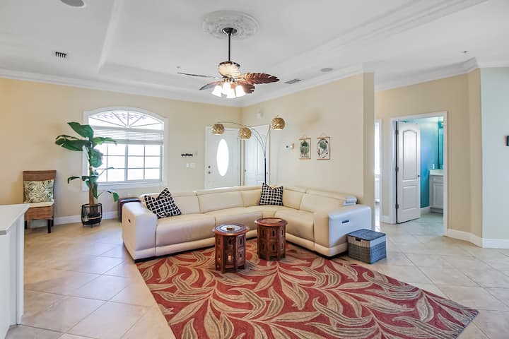 2/2 Condo On Venice Island - Minutes To Beaches - Venice, FL