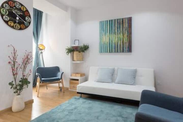 Hostwise - 4 Colorful Fresh Flats | Batalha - Porto