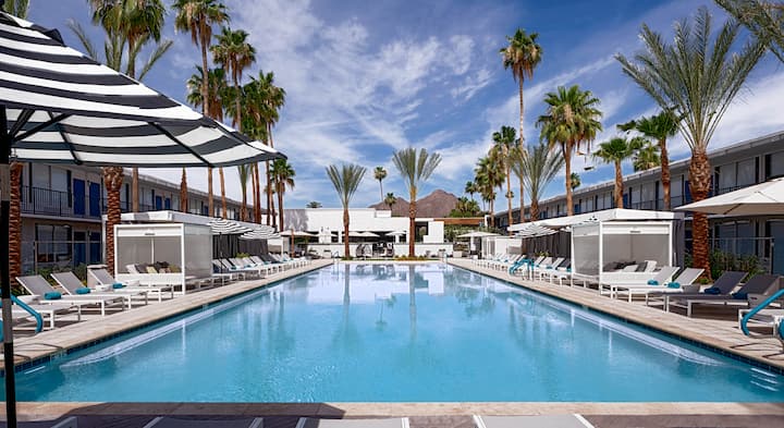 Paradise Valley Journey | Outdoor Pool. Restaurant - Scottsdale, AZ