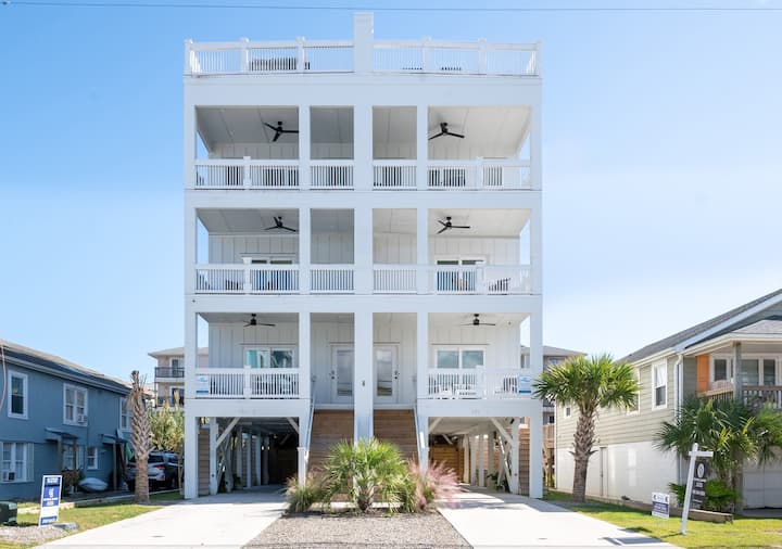 Rooftop Hot Tub - Second Row Pet Friendly - Carolina Beach, NC