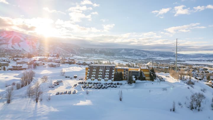 Family Getaway! 2 Room W/ Panoramic View, Kitchen - Steamboat Springs, CO