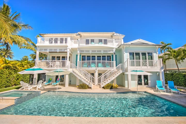 The Sea Glass House~luxoceanfront Pool~dock~views - Marathon, FL