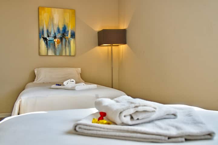 Spacious Restful Suite Near River – 10 Min Walk - Hasparren