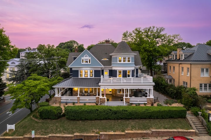 Historic Berkeley Place: Entire Property - Staunton, VA