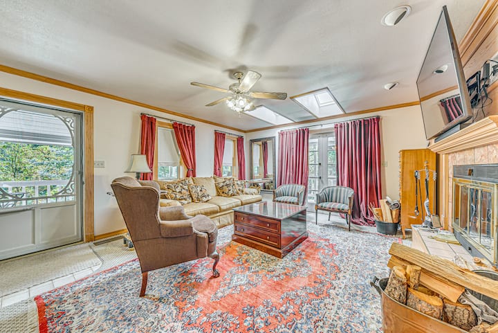 4 Mi To Ski Cloudcroft: Family Escape W/ Fireplace - Cloudcroft, NM