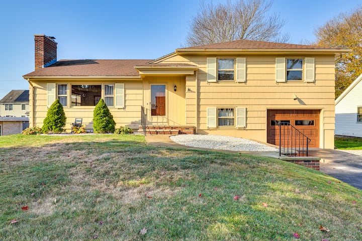 4 Mi To Beach: Furnished Deck At Waterford Home! - Ocean Beach Park, CT