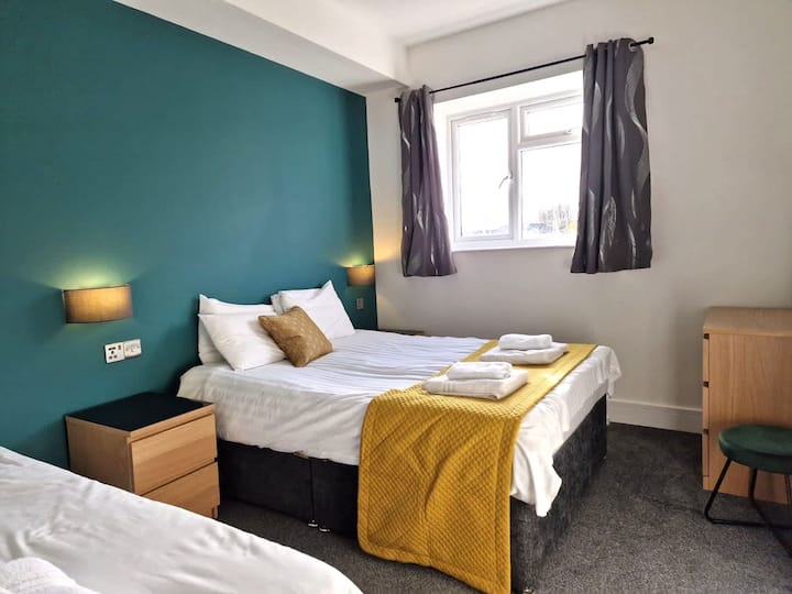 Brand New! Spacious Modern 2 Bed - Bristol