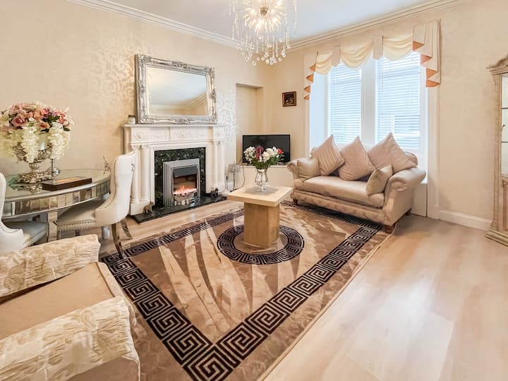 Beachcomber Apartment - Girvan