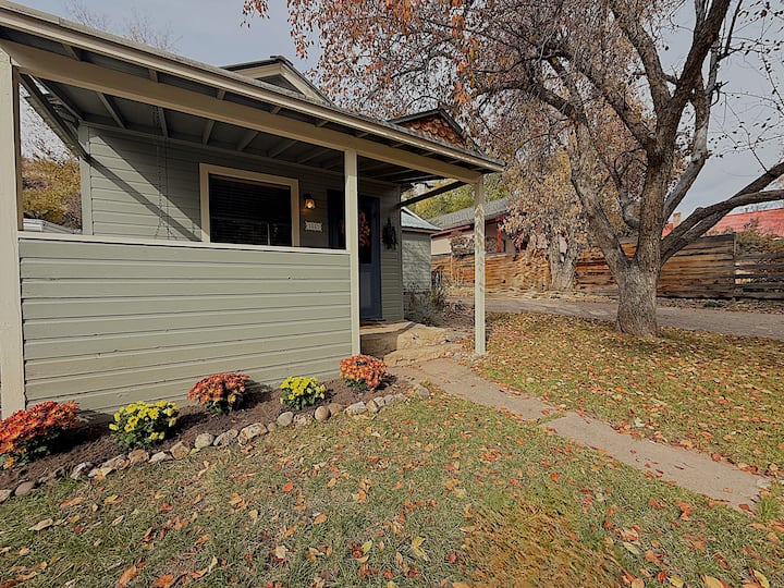 Downtown Home W/yard Available For Long Term Rent - Durango, CO