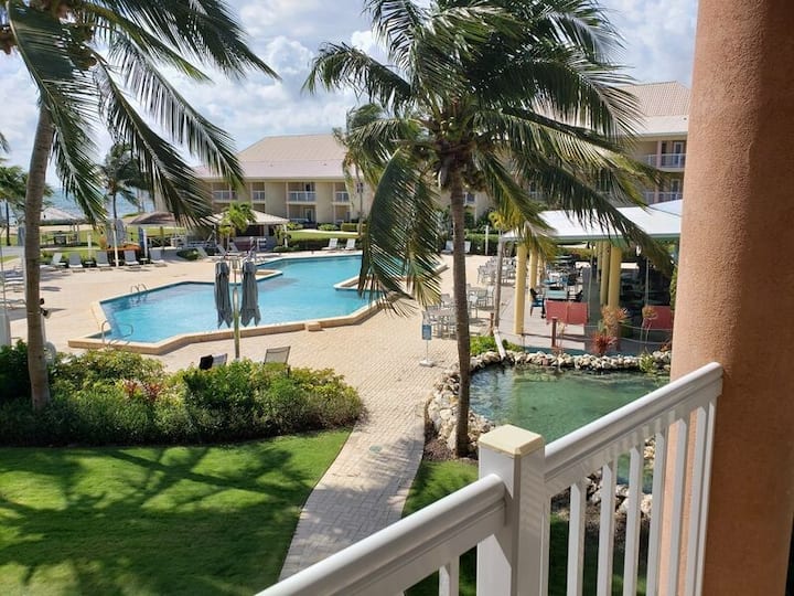 Studio W/ Resort Views Right On The Beach, Pool - Cayman Islands