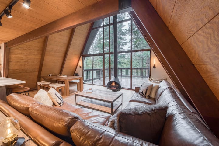A-frame By Tahoe Getaways - Dog Ok Pool Table - Truckee, CA
