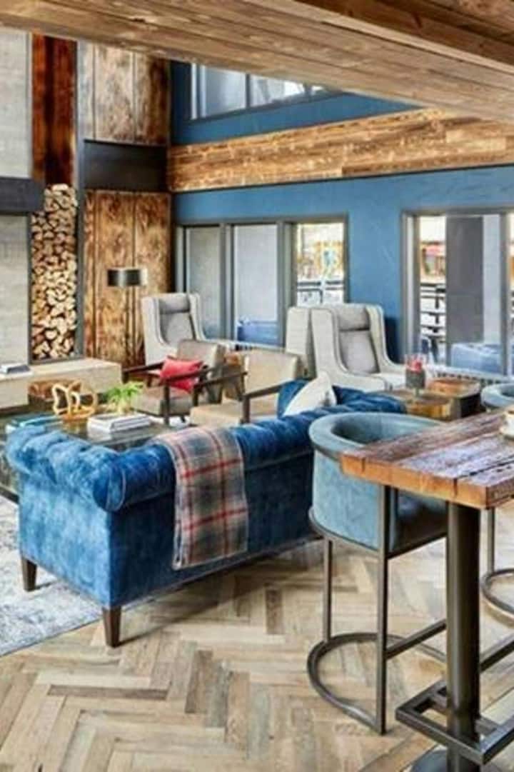 Room With Double Bed And Sleeper Sofa - Breckenridge, CO