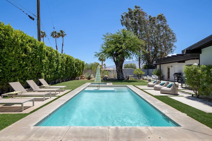 Luxury Mid Century Oasis In Palm Springs - Palm Springs, CA