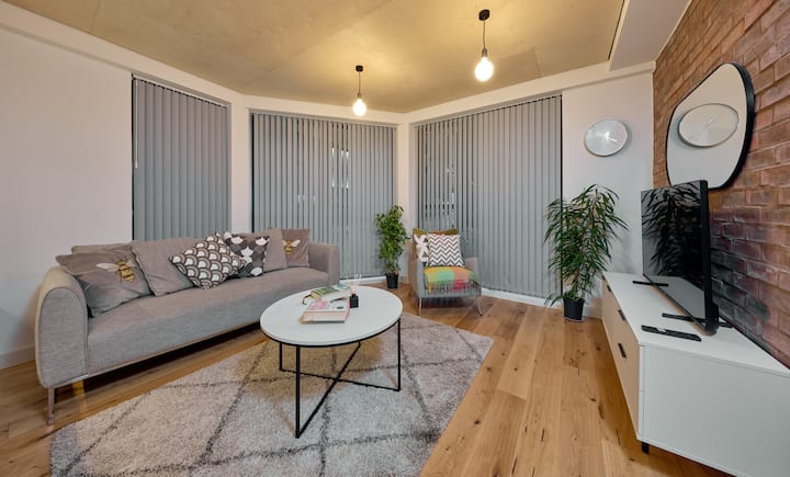 Chic Two-bedroom Haven - Manchester